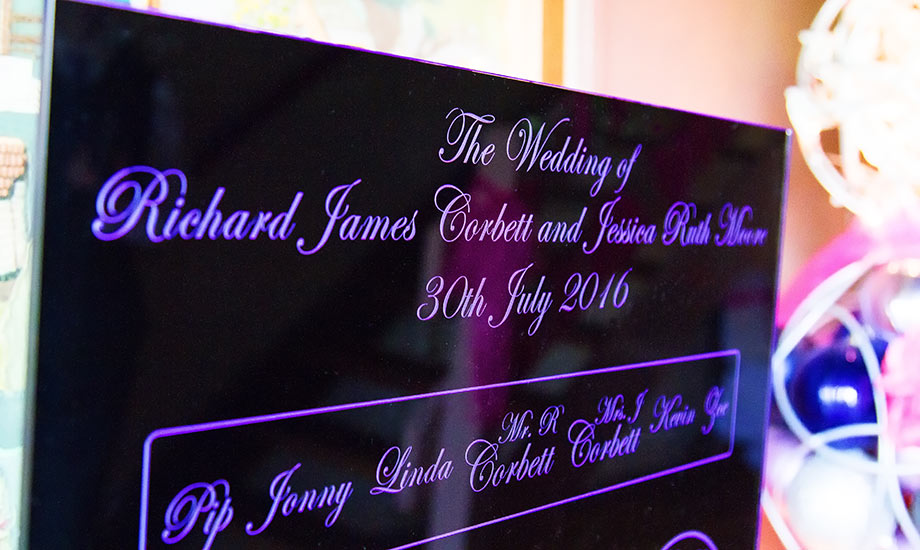 Bespoke LED Display Units | Teknigrafiks | Print | Display